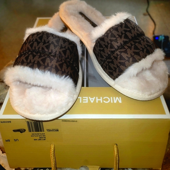 MICHAEL Michael Kors | Shoes | Nwt Michael Michael Kors Women Faux Fur ...